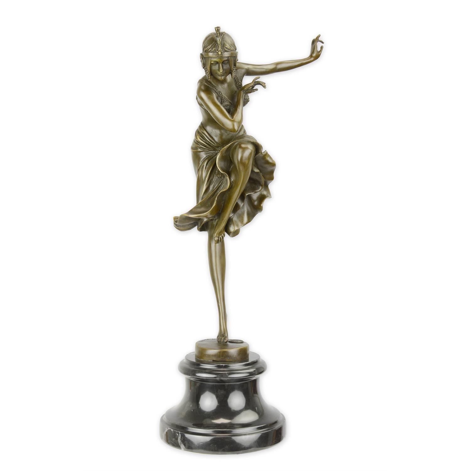 Decosite.com : A BRONZE SCULPTURE OF A HINDU DANCER